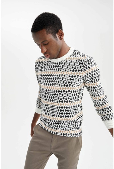 DeFacto Regular Fit Bisiklet Yaka Desenli Triko Kazak V3275AZ21CW