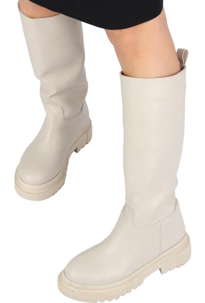 Modabuymus Ten Rengi Kalın Tabanlı Fermuarsız Çizme - Tiamo Modabuymus Ten Rengi Kalın Tabanlı Fermuarsız Çizme - Tiamo