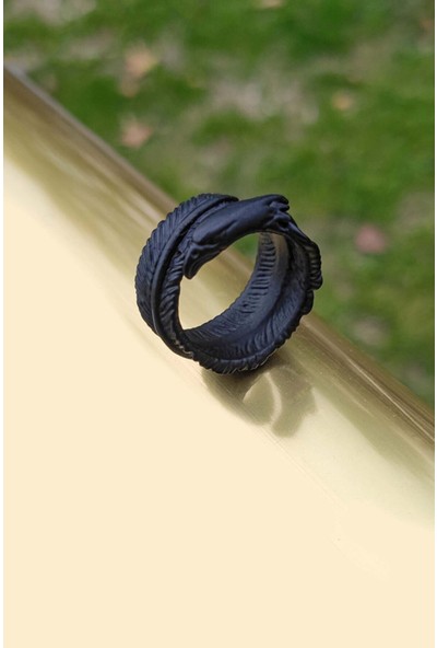 The Collection Kartal Model Ayarlanabilir Siyah Yüzük The Collection Kartal Model Ayarlanabilir Siyah Yüzük