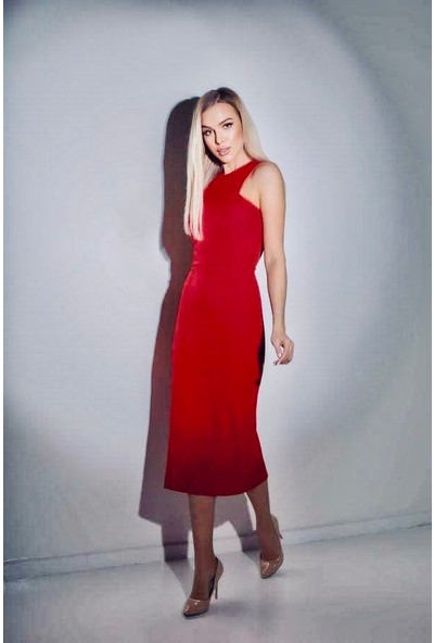 Bomestida Kadın Bordo Halter Yaka Yırtmaçlı Kalem Elbise Bomestida Kadın Bordo Halter Yaka Yırtmaçlı Kalem Elbise