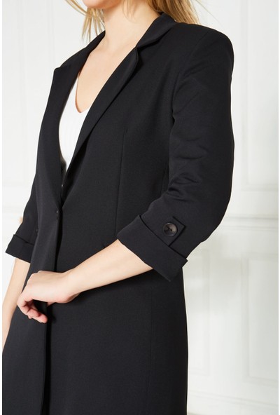 Seda Fidan Butik Kol Düğmeli Uzun Blazer Ceket Zümrüt Siyah Seda Fidan Butik Kol Düğmeli Uzun Blazer Ceket Zümrüt Siyah