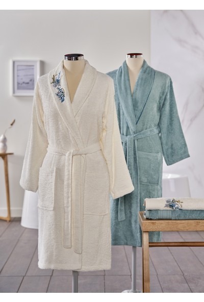 Taç Soft Bamboo Darla Çift Kişilik Bambu Aile Seti Ekru - Mavi Taç Soft Bamboo Darla Çift Kişilik Bambu Aile Seti Ekru - Mavi