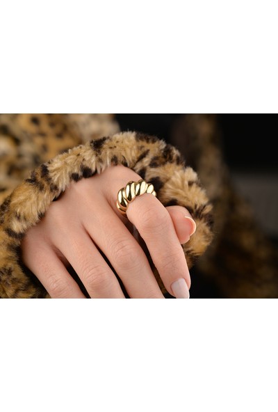 Onseva Kuyumculuk Bombeli Burgu Yüzük