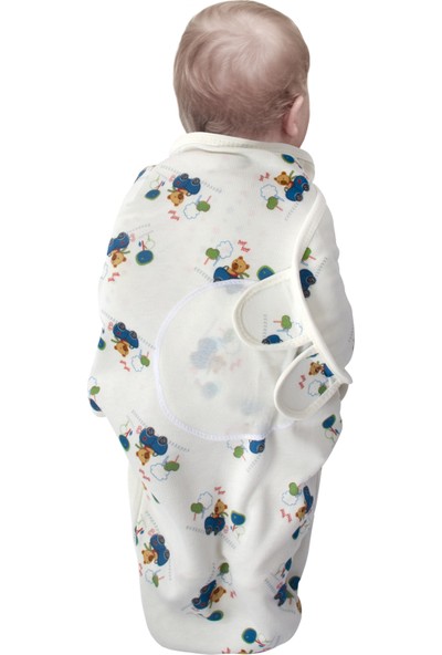 Sevi Bebe Arabalı Ayı Figürlü Interlok Bebek Kundak-Çok Renkli Sevi Bebe Arabalı Ayı Figürlü Interlok Bebek Kundak-Çok Renkli