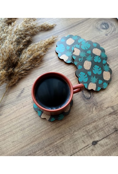 Femina Design Ananas Desenli 4 Lü Bardak Altlığı Femina Design Ananas Desenli 4 Lü Bardak Altlığı