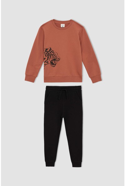 DeFacto Erkek Çocuk Bisiklet Yaka Baskılı İnce Sweat Kumaş 2'li Takım W7637A622SP DeFacto Erkek Çocuk Bisiklet Yaka Baskılı İnce Sweat Kumaş 2'li Takım W7637A622SP