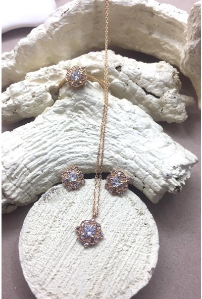 Aykan Kuyumculuk Ingiliz Kraliyet Ailesi Set - AK0704 Aykan Kuyumculuk Ingiliz Kraliyet Ailesi Set - AK0704