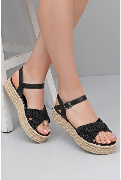 Gönderi(R) Kadın Bilek Bağlı Dolgu Taban Sandalet 40853