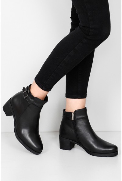 Gönderi(R) Hakiki Deri Yuvarlak Burun Topuklu Fermuarlı Tokalı Kadın Günlük Bot 47453 Gönderi(R) Hakiki Deri Yuvarlak Burun Topuklu Fermuarlı Tokalı Kadın Günlük Bot 47453