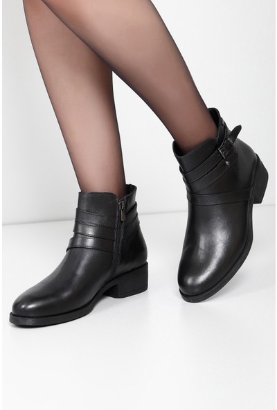 Gönderi(R) Hakiki Deri Yuvarlak Burun Topuklu Fermuarlı Tokalı Kadın Günlük Bot 47436 Gönderi(R) Hakiki Deri Yuvarlak Burun Topuklu Fermuarlı Tokalı Kadın Günlük Bot 47436