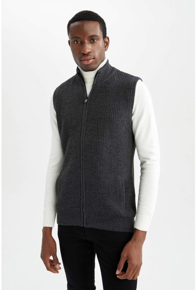 DeFacto Regular Fit Dik Yaka Fermuarlı Triko Yelek W2497AZ21WN