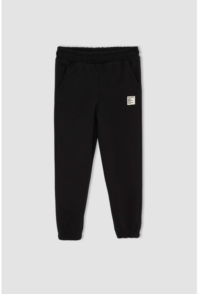 DeFacto Kız Çocuk Dokuma Etiketli Jogger Eşofman Alt X4223A622SP DeFacto Kız Çocuk Dokuma Etiketli Jogger Eşofman Alt X4223A622SP