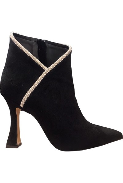 Erkan Saçmacı Siyah Süet Taşlı Kadeh Topuklu Kadın Bootie Erkan Saçmacı Siyah Süet Taşlı Kadeh Topuklu Kadın Bootie