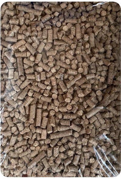 Komshu Kedi Kumu Çam Peleti 5l = 2.5kg Doğal Komshu Kedi Kumu Çam Peleti 5l = 2.5kg Doğal