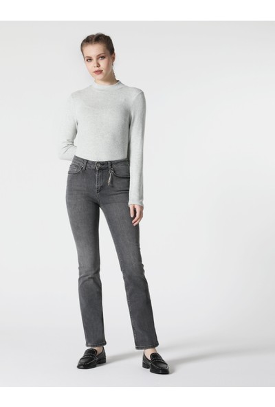 Colin's 791 Monıca Orta Bel Rahat Paça Regular Fit Jean Kadın Jean Pantolon Colin's 791 Monıca Orta Bel Rahat Paça Regular Fit Jean Kadın Jean Pantolon