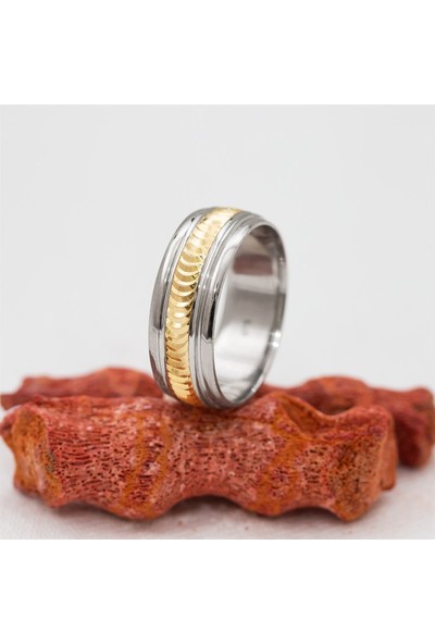 Silverplus Ortası Altın Renkli Domino Desenli Unisex Gümüş Alyans Silverplus Ortası Altın Renkli Domino Desenli Unisex Gümüş Alyans