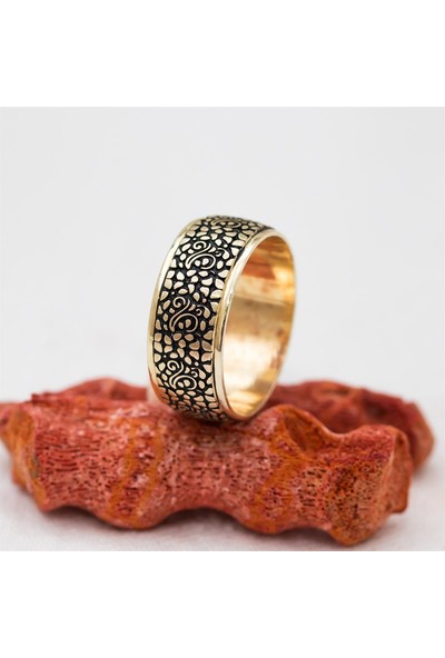 Silverplus Karartmalı Motifli Altın Renk Unisex Gümüş Alyans Silverplus Karartmalı Motifli Altın Renk Unisex Gümüş Alyans