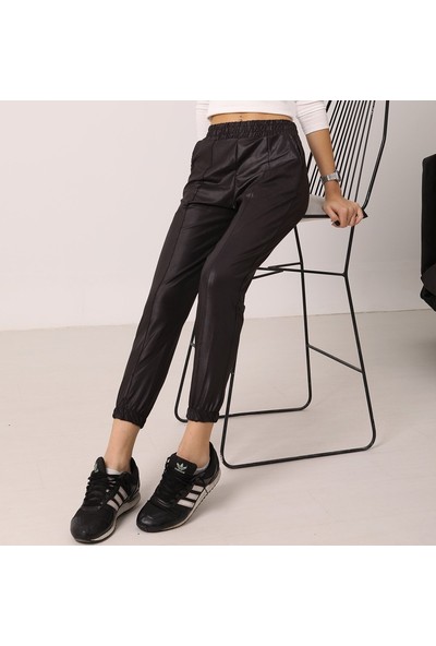 Beli ve Paçası Lastikli Deri Pantolon