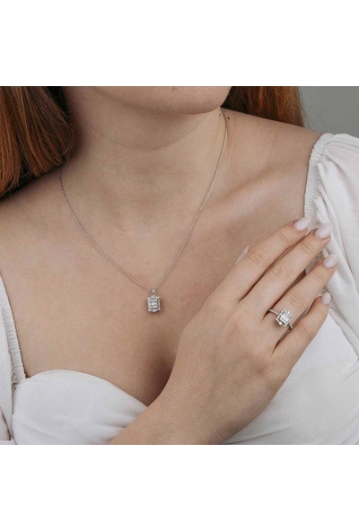 Siena 1,13 Karat, 14 Ayar Pırlanta Baget Taşlı Mini Set Siena 1,13 Karat, 14 Ayar Pırlanta Baget Taşlı Mini Set