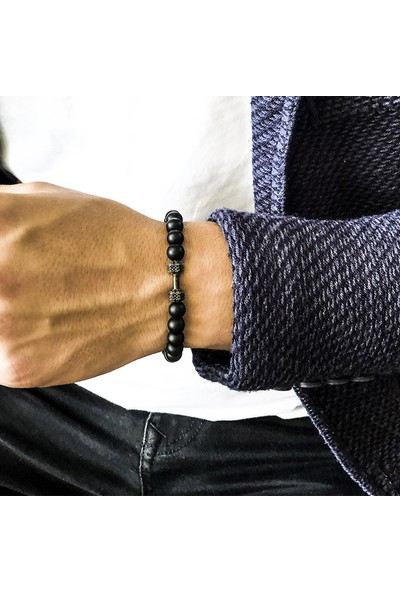 Zuk Collection Doğal Taş Bileklik Dambıl Zirkonlu Mat Oniks Taşı Bileklik Zuk Collection Doğal Taş Bileklik Dambıl Zirkonlu Mat Oniks Taşı Bileklik