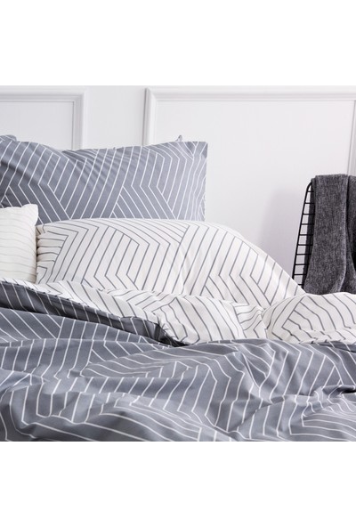 Leruum London Oslo %100 Pamuk Battal Boy Nevresim ve 2 Adet Yastık Kılıfı Seti Gri Çizgili Leruum London Oslo %100 Pamuk Battal Boy Nevresim ve 2 Adet Yastık Kılıfı Seti Gri Çizgili