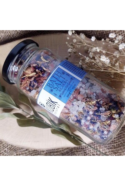 Kubik Natural 7 Çakra Serisi Üçüncü Göz Çakra Banyo Tuzları 300GR Kubik Natural 7 Çakra Serisi Üçüncü Göz Çakra Banyo Tuzları 300GR