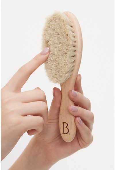 Byerley Ahşap Yumuşak Bebek Saç Fırçası Byerley Ahşap Yumuşak Bebek Saç Fırçası