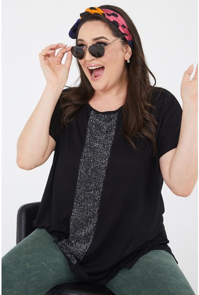 Büyük Beden Siyah Salaş Önü Sim Detaylı T-Shirt