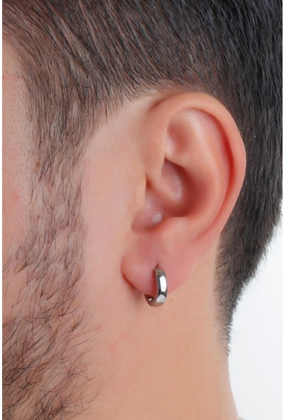 Madame Concept Erkek Çelik Gümüş Renk Ince Klasik Küpe Madame Concept Erkek Çelik Gümüş Renk Ince Klasik Küpe