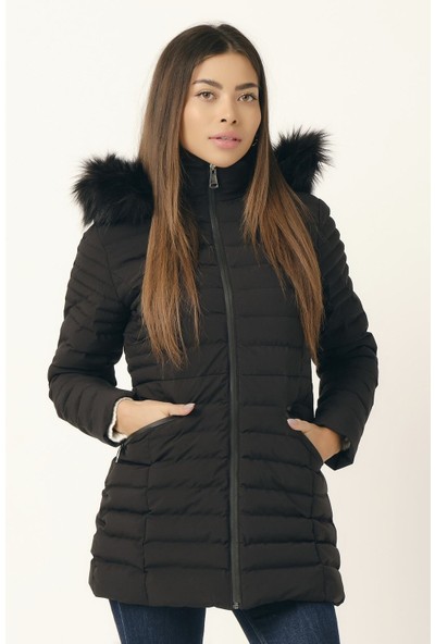 Pique KYLIE22 Kadın Yakası Suni Kürklü Çıkarılabilir Kapüşonlu Likralı Mont