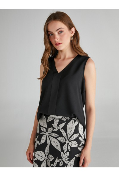 Faik Sönmez Önü Saten Bantlı V Yaka Dokuma Atlet 63112