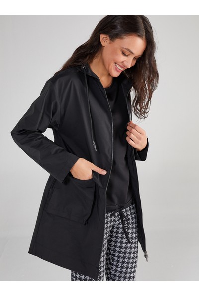 Faik Sönmez Büyük Cep Detaylı Kapişonlu Trençkot 63419 Faik Sönmez Büyük Cep Detaylı Kapişonlu Trençkot 63419