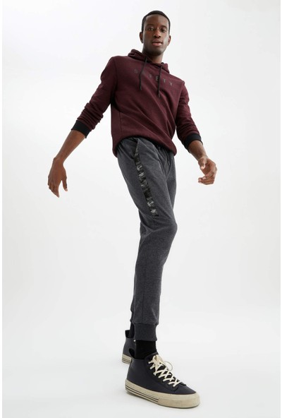 DeFacto Slim Fit Baskılı Jogger Eşofman Altı X1864AZ21WN