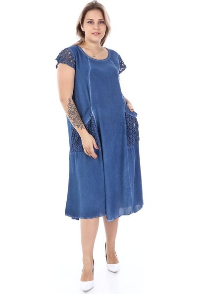 ViolettaXL Kadın Mavi Büyük Beden Kolu Cebi Güpür Detay Likralı Yıkamalı Viskon Elbise ViolettaXL Kadın Mavi Büyük Beden Kolu Cebi Güpür Detay Likralı Yıkamalı Viskon Elbise