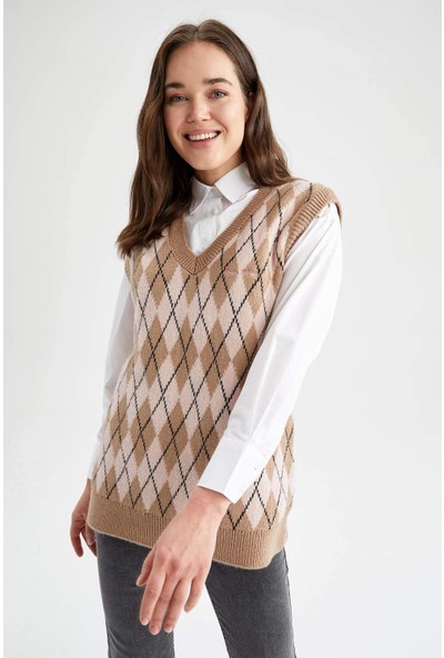 DeFacto Regular Fit V Yaka Baklava Desenli Süveter W3480AZ21WN