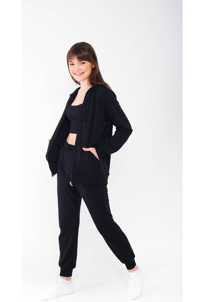 VOGÜ BUTİK fermuarlı Eşofman Takımı VOGÜ BUTİK fermuarlı Eşofman Takımı