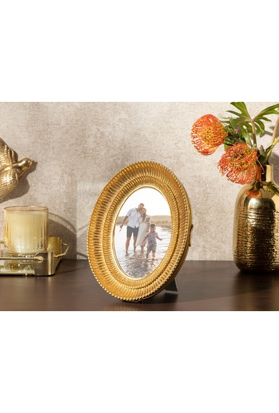 English Home Revan Çerçeve 19X24.5X3.5 cm Gold English Home Revan Çerçeve 19X24.5X3.5 cm Gold