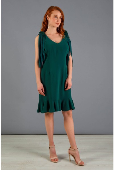 Carmen Zümrüt Krep Omuzu Çiçekli Büyük Beden Abiye