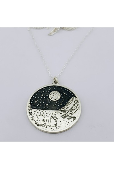 Butik Gümüş Gümüş Dolunay Seyreden Çift Kolyesi | 2,5cm x 2,8cm (BG-KLY-720) Butik Gümüş Gümüş Dolunay Seyreden Çift Kolyesi | 2,5cm x 2,8cm (BG-KLY-720)