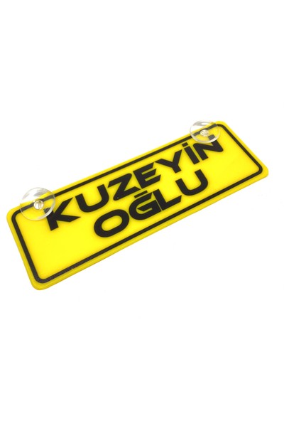Oto Aksesuarcım Kuzeyin Oğlu Yazılı Sarı Dekor Plaka Vantuzlu Cam Süsü 22 x 7.5 cm
