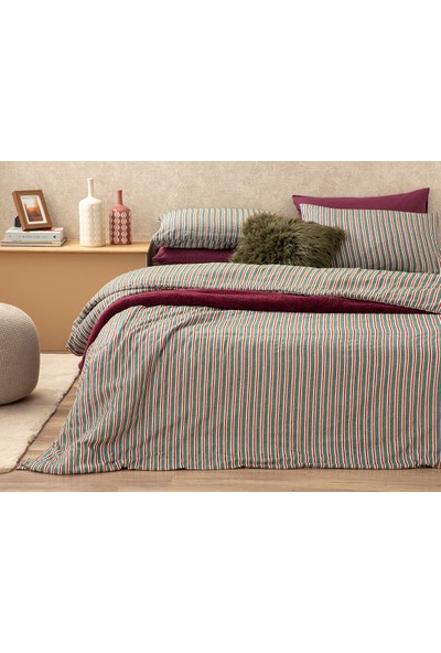 English Home Velvety Şönil Ipliği Boyalı Çift Kişilik Nevresim Takımı 200X220 cm Yeşil – Kırmızı English Home Velvety Şönil Ipliği Boyalı Çift Kişilik Nevresim Takımı 200X220 cm Yeşil – Kırmızı