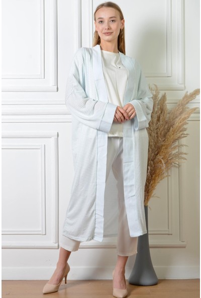 Pinkmark Kadın Rahat Kesim Mavi Çizgili Tesettür Kap Kimono PMCK25324