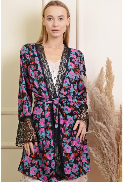 Pinkmark Kadın Siyah Fuşya Çiçek Baskılı Dantelli Kuşaklı Sabahlık PMCK25410 Pinkmark Kadın Siyah Fuşya Çiçek Baskılı Dantelli Kuşaklı Sabahlık PMCK25410