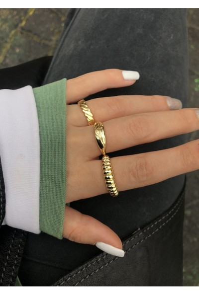 Kilig Kadın 3'lü Gold Yüzük Seti Kilig Kadın 3'lü Gold Yüzük Seti