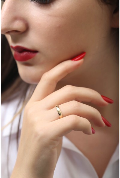 Üresinler 4 mm Klasik Bombeli Alyans 10 Ayar Altın Yüzük Üresinler 4 mm Klasik Bombeli Alyans 10 Ayar Altın Yüzük