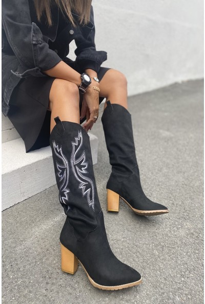 İnan Ayakkabı Kadın Işleme Detaylı 8cm Topuklu Çizme İnan Ayakkabı Kadın Işleme Detaylı 8cm Topuklu Çizme