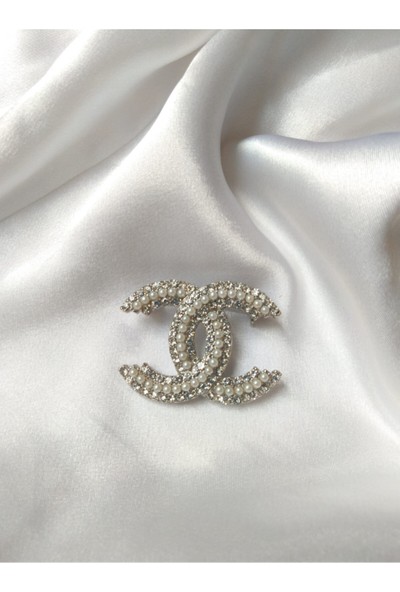 Yiğit Aksesuar Chanel Model Taşlı Broş