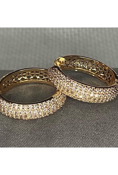 Yadem Aksesuar Gold Lüks Zirkon Taş Küpe Yadem Aksesuar Gold Lüks Zirkon Taş Küpe