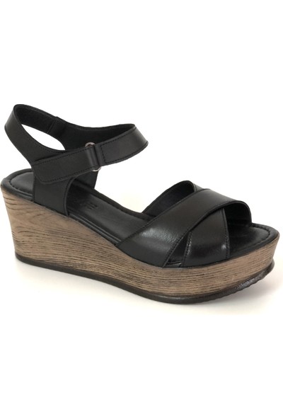 Koza Siyah Çapraz Hakiki Deri Dolgu Topuklu Kadın Ayakkabı Koza Siyah Çapraz Hakiki Deri Dolgu Topuklu Kadın Ayakkabı