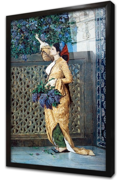 Tablosan Leylak Toplayan Kız Çerçeveli Cam Tablo